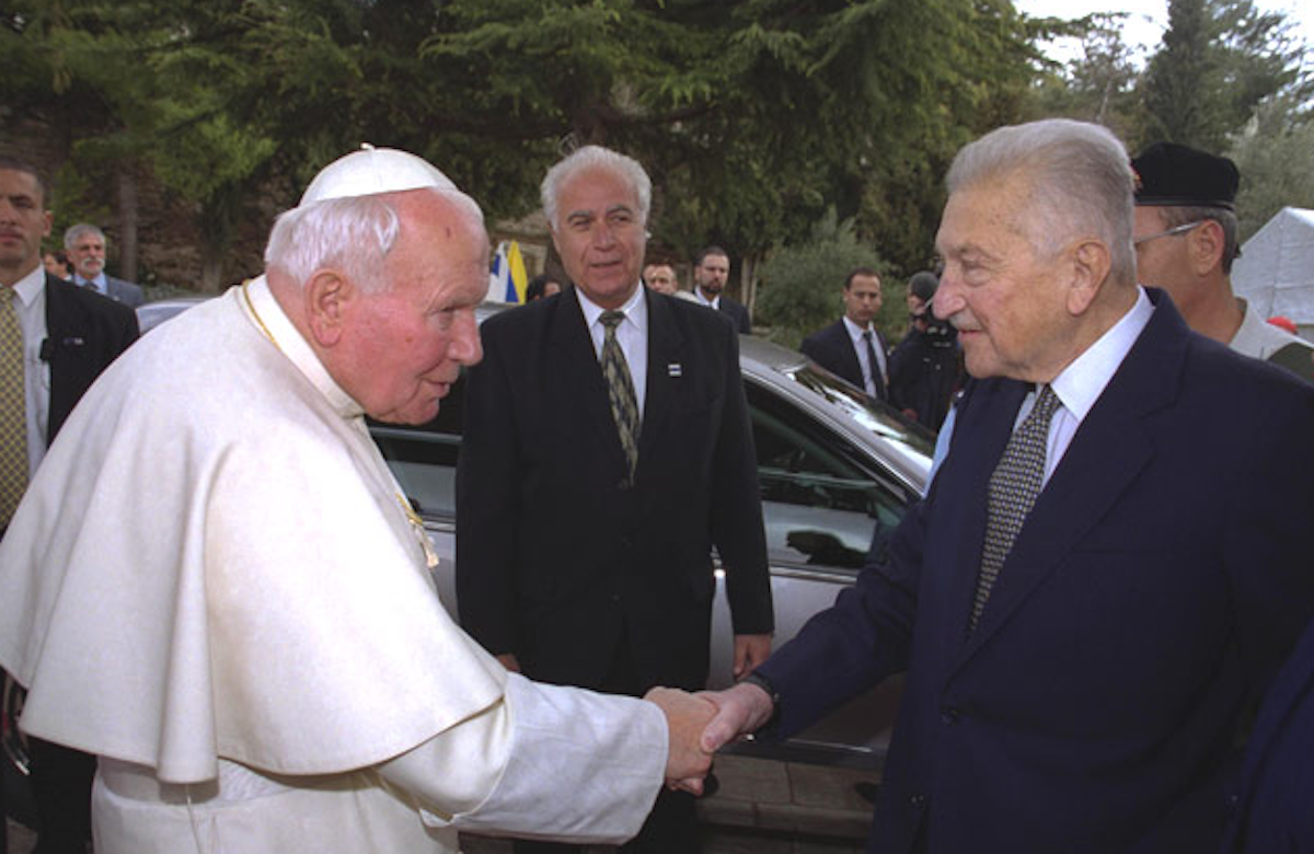 This Week In Jewish History Pope John Paul Ii Makes First Ever Pontifical Visit To Israel